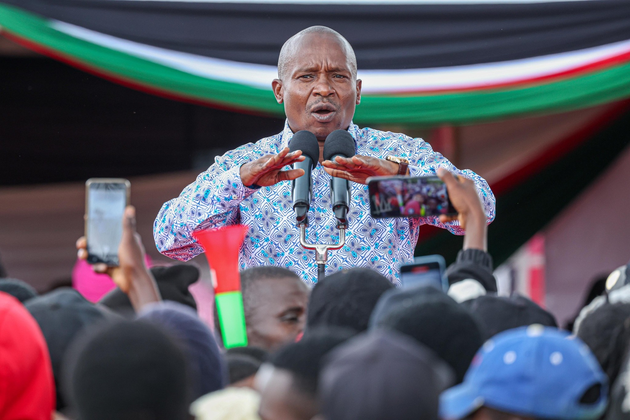 Kindiki akanusha madai ya utoaji hongo katika makazi yake ya Karen ...